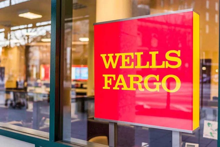 What Credit Score Is Needed for a Wells Fargo Credit Card?